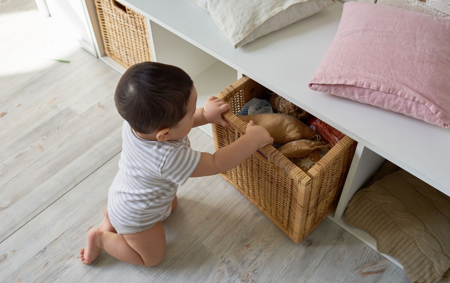 子ども部屋の本棚はどう選ぶ？｜成長に合わせた高さと安全性を木工職人が解説｜Twigs&Dwarf